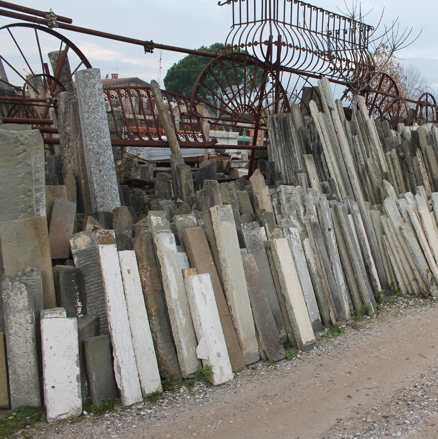 Ancient stone thresholds - Brick and Stone | Materiali di recupero antichi